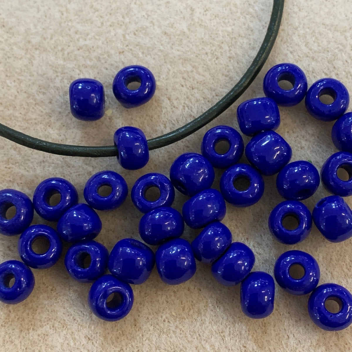 Royal Blue Crow Beads - 122 - Mini – Out West Beads